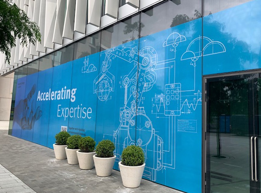 What To Consider For Your Window Graphics Printing